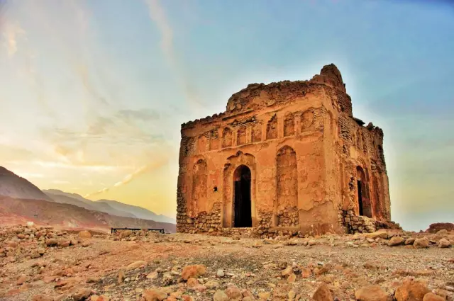 Советы посвященного лица: Оман Кристофера Чонга